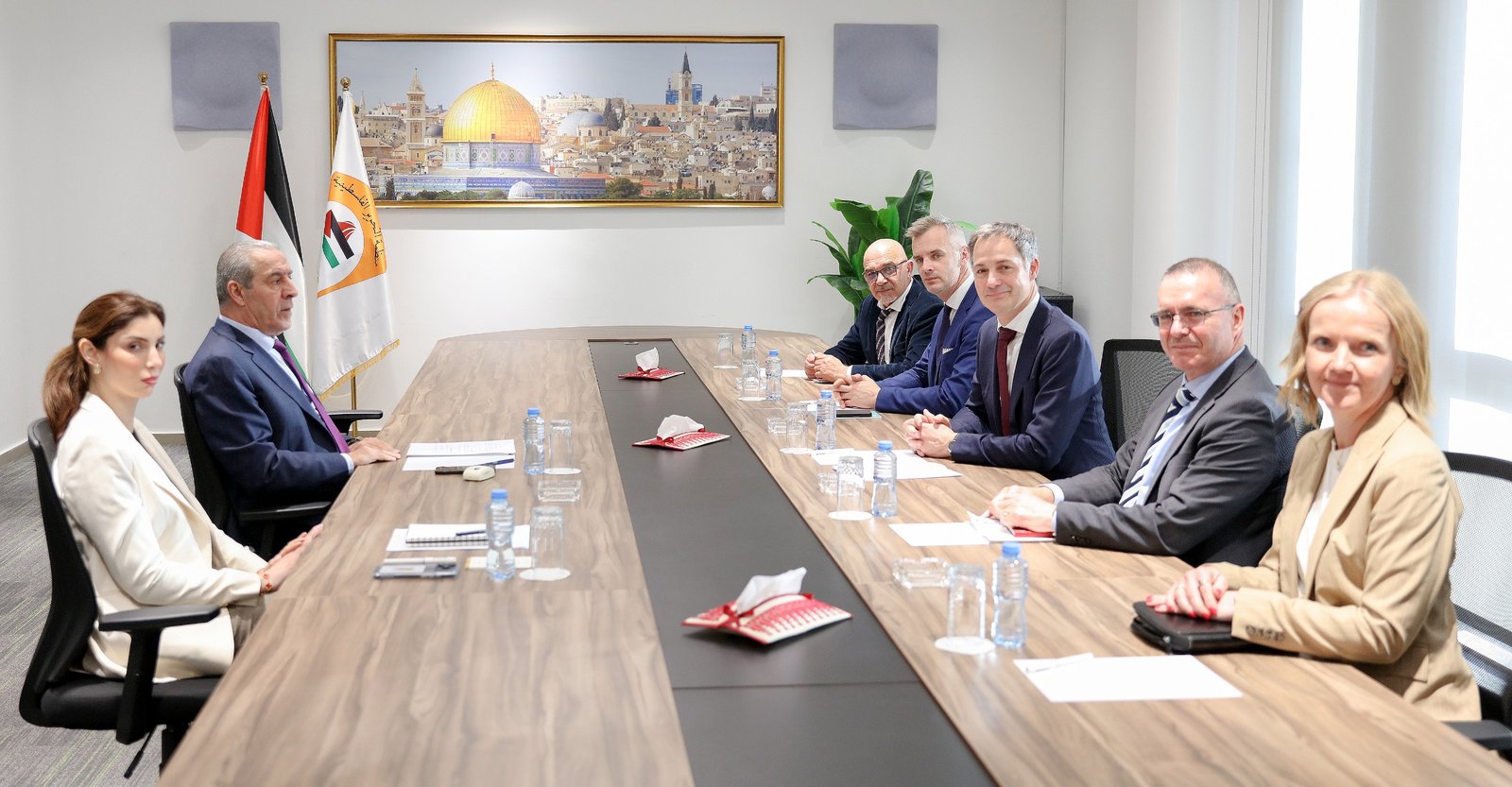 Al Sheikh discusses prospects for strengthening development partnership ...